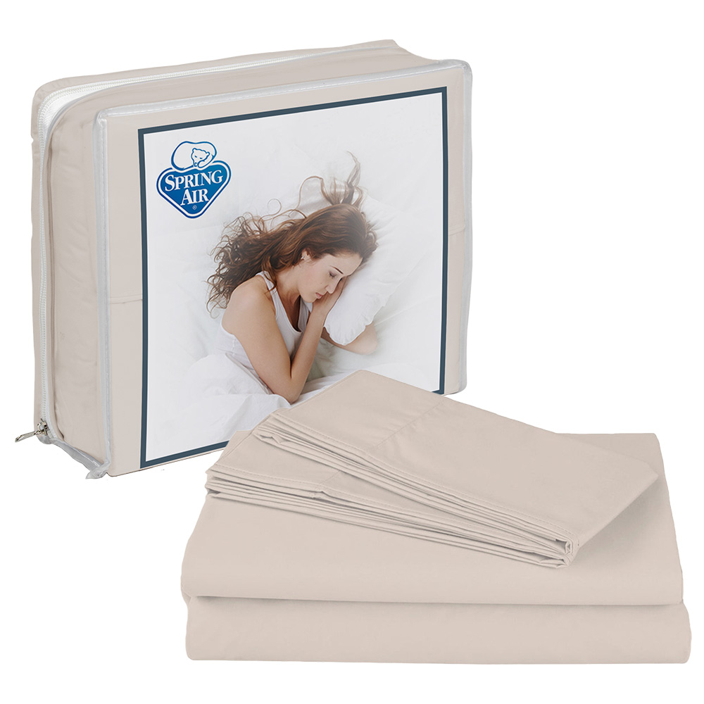 Protector de Colchón UltraSoft Spring Air Matrimonial + Sábanas Basic Crema + 2 Almohadas Trinity
